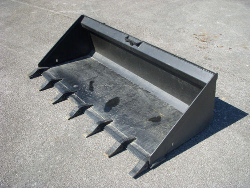 Earthmoving Buckets Application: Women Material at Best Price in Delhi ...