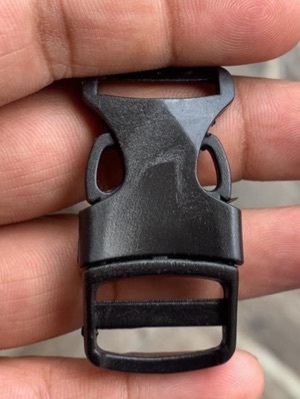 Pvc Plastic Buckle For Bags at Best Price in Delhi | Gaurav Plastic Works