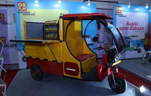 Heavy Duty Battery Operated Durable Yellow Red Electric Rickshaw at ...