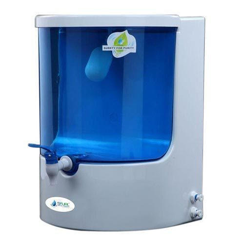 Plastic Transparent Simple Look 10 Liter Water Storage Capacity Table ...