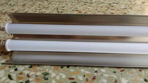 Stainless Steel Havells T5 Led Double Tube Lights(20wx2) With Reflector ...