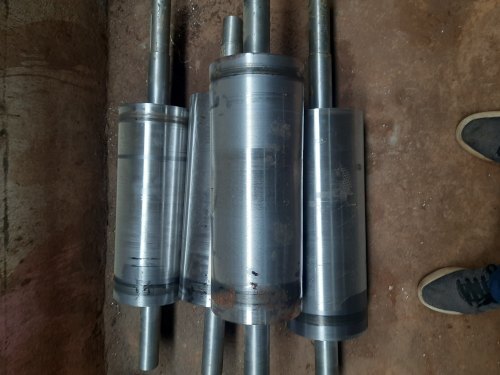 Black 300mm Ms Steel Industry Roller, Roller Length: 1000mm at Best ...