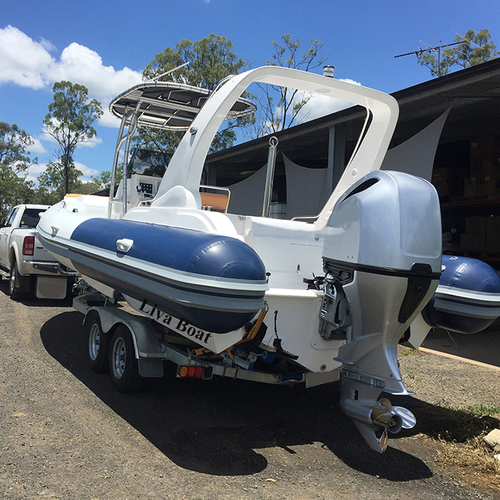 Liya 7.5M Luxury Tour Rigid Hypalon Boats Capacity: 1800 Kg/Hr at Best ...