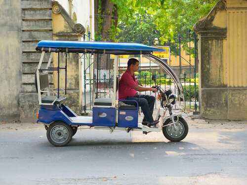 5 Seater Electric Rickshaw at Best Price in Delhi | Yadav Enterprises