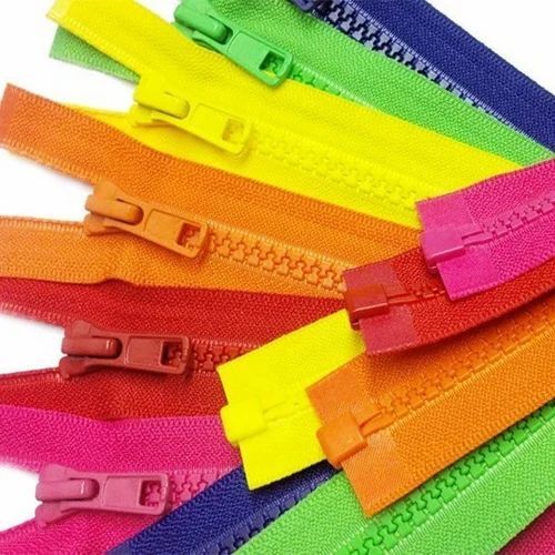 Multi Color Plain Pattern Garment Metallic Zipper at Best Price in ...