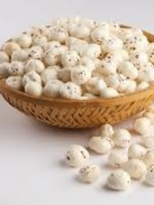 A Grade Fox Nut at Best Price in Lucknow | Sakshi Enterprises