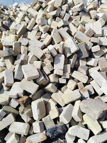 Refractory Fire Bricks at Best Price in Hospet, Karnataka | Universal ...