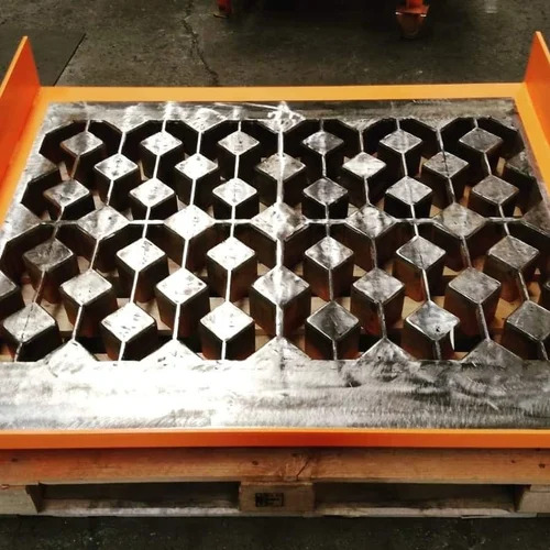 Steel Brick Mould at Best Price in Indore | Sun Plast