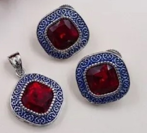 New Party Wear American Diamond Locket Set at Best Price in Jaipur ...