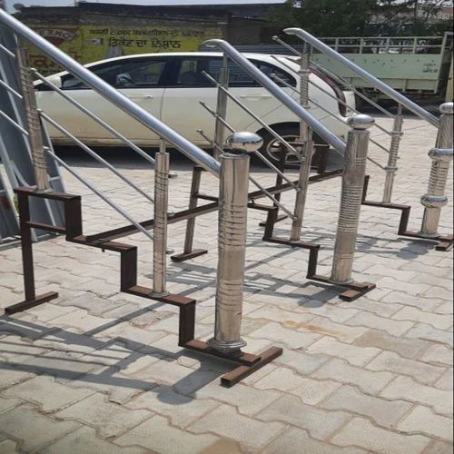 Stainless Steel Railing at 450.00 INR at Best Price in Chandigarh ...